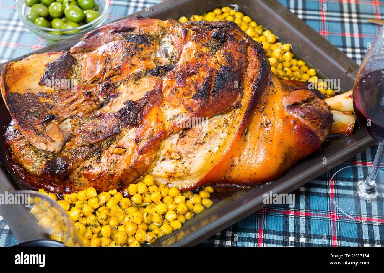 Oven baked pork knuckle Stock Photo - Alamy