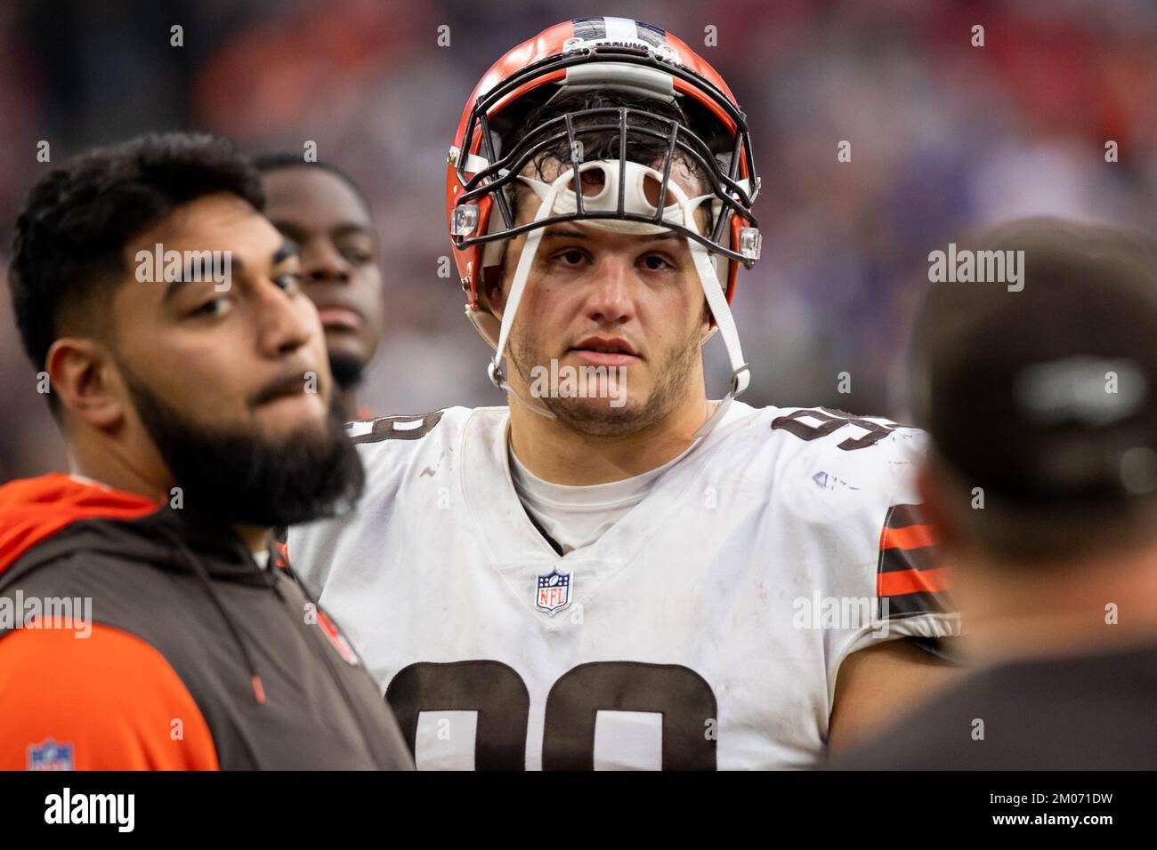 Cleveland browns defensive tackle taven bryan 99 hi-res stock ...