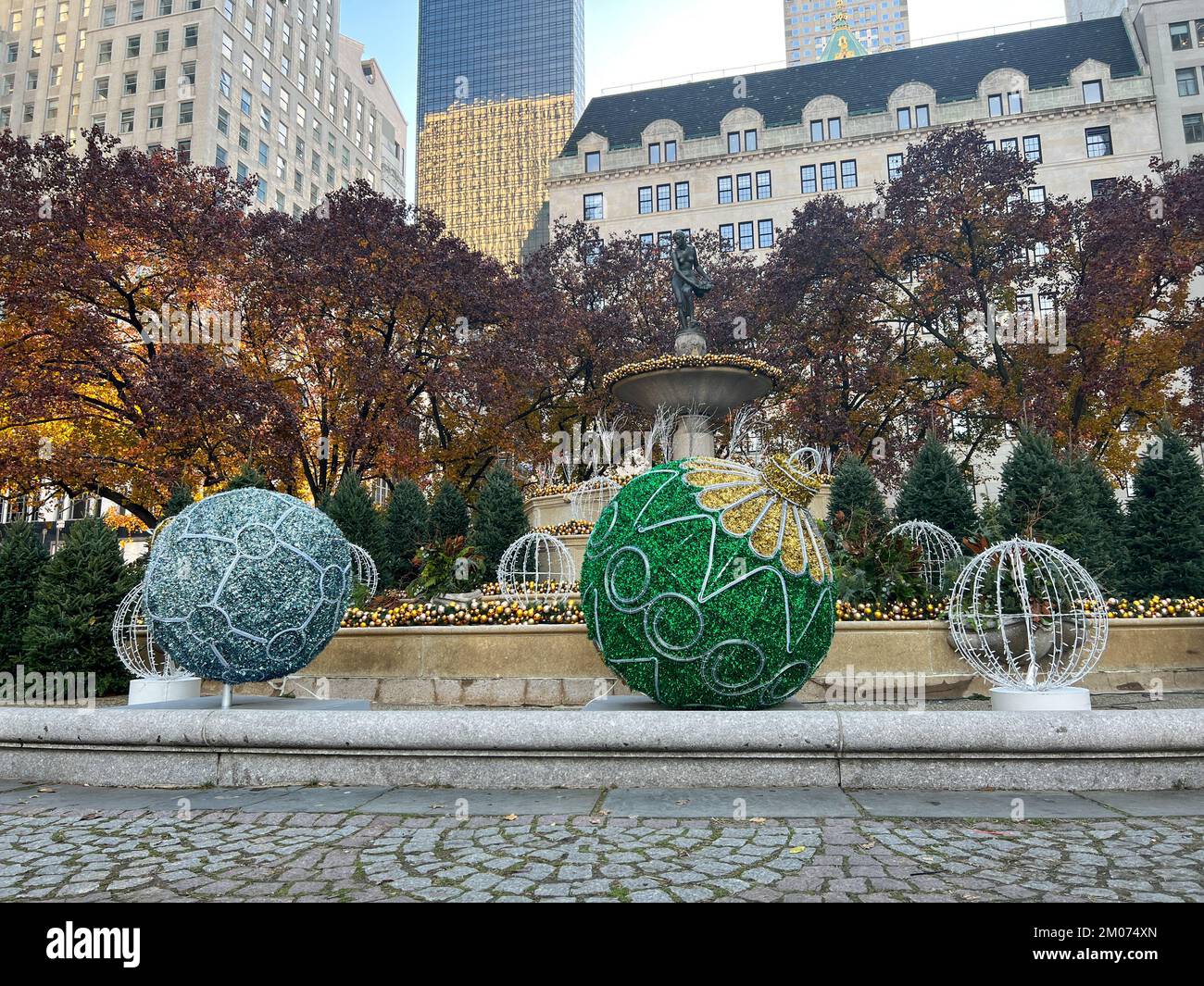New York, United States. 04th Dec, 2022. Pulitzer Fountain is seen with ...