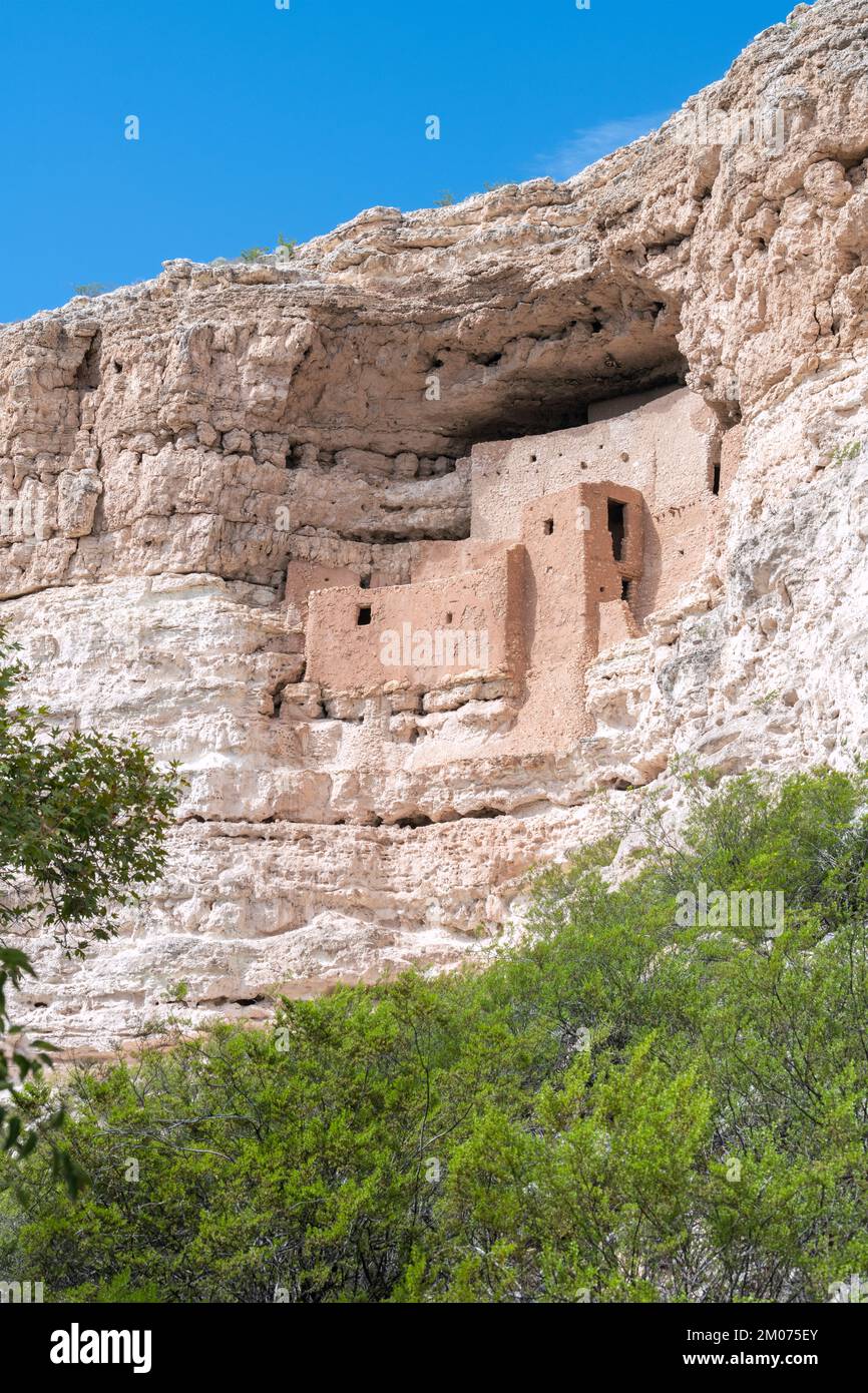 Montezuma Castle, Montezuma NM, Native American high rise dwelling ...