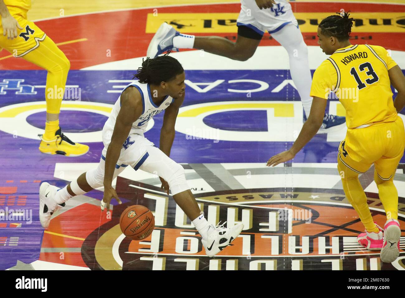 London, UK. 04th Dec, 2022. Carson Wallace of University of Kentucky on ...