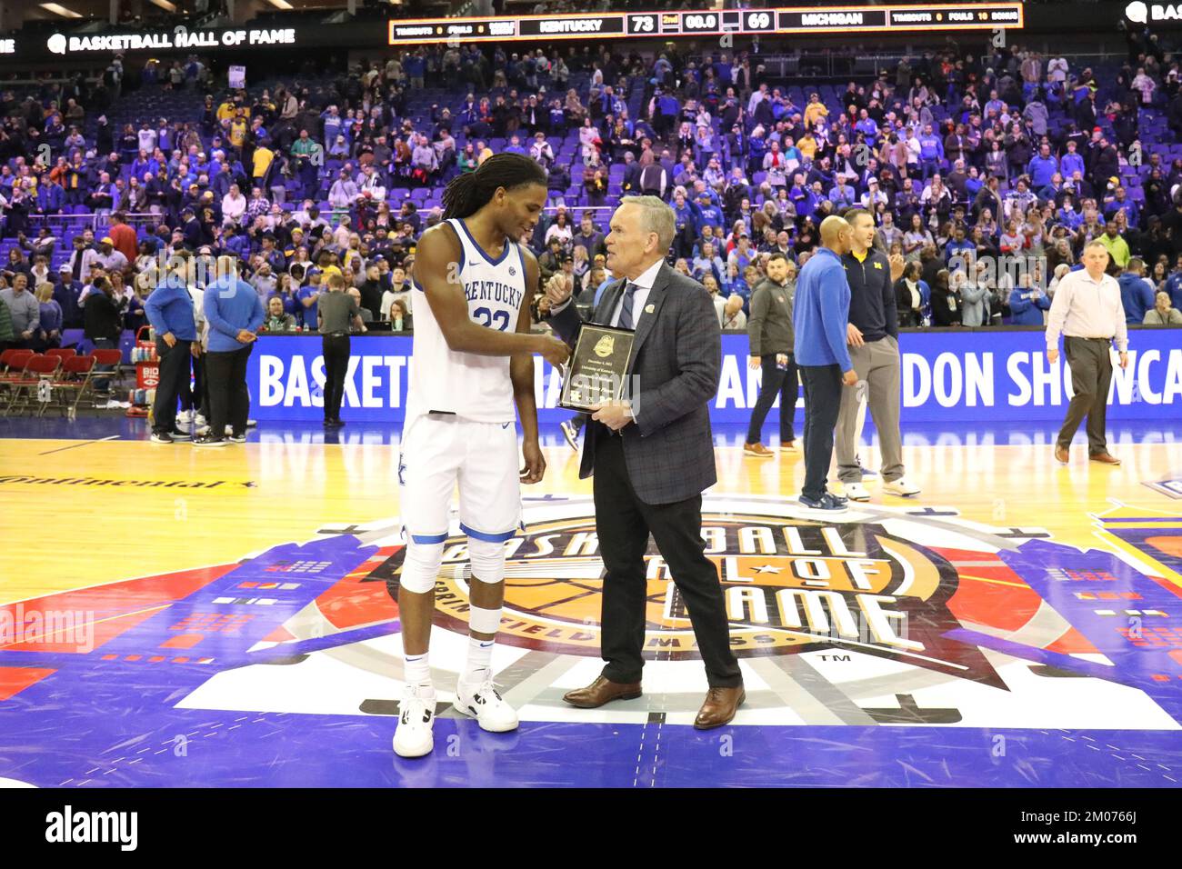 London, UK. 04th Dec, 2022. Carson Wallace of University of Kentucky ...