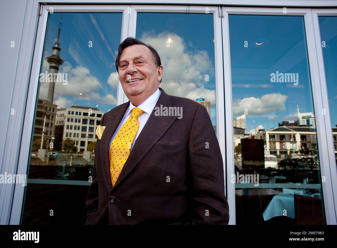 0/10/09 Barry Humphries, Australian comedian, satirist, dadaist, artist ...