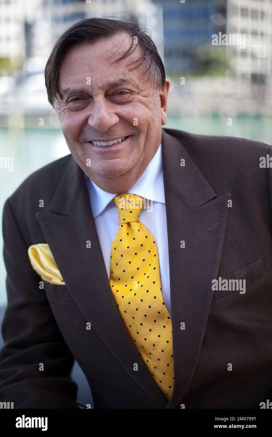 0/10/09 Barry Humphries, Australian comedian, satirist, dadaist, artist ...
