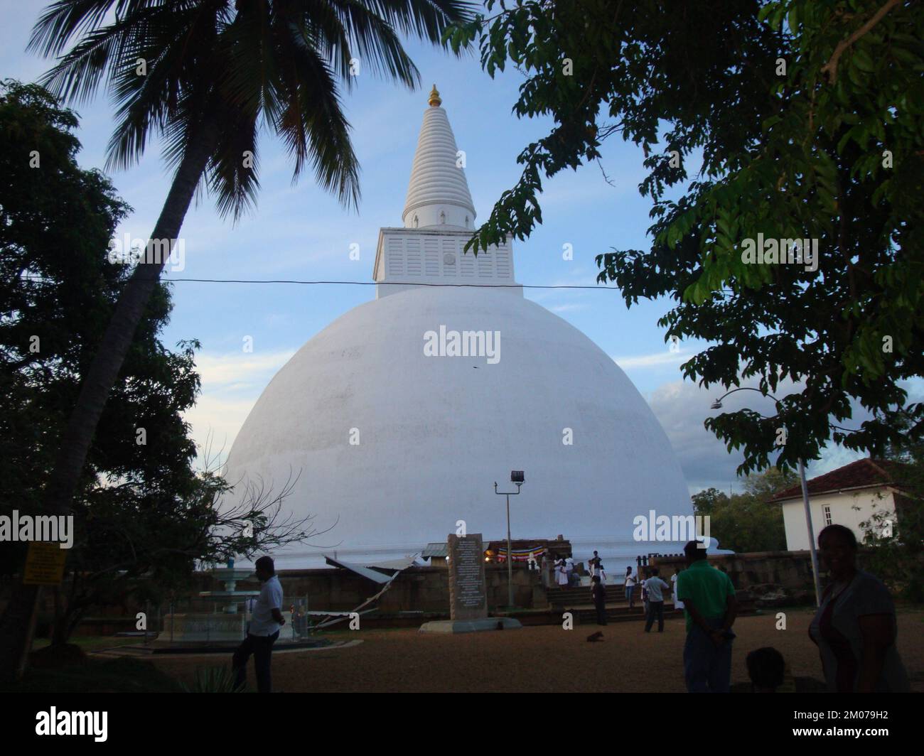 The Ruwanweli Maha Seya, also known as the Mahathupa, is a stupa in ...