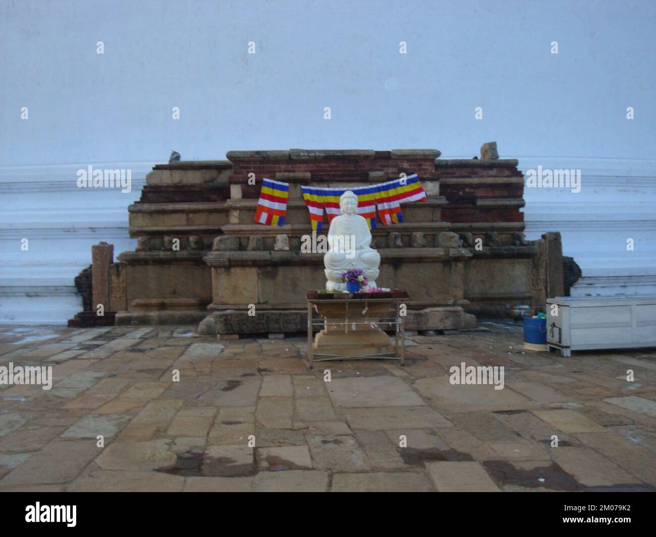 The Ruwanweli Maha Seya, also known as the Mahathupa, is a stupa in ...