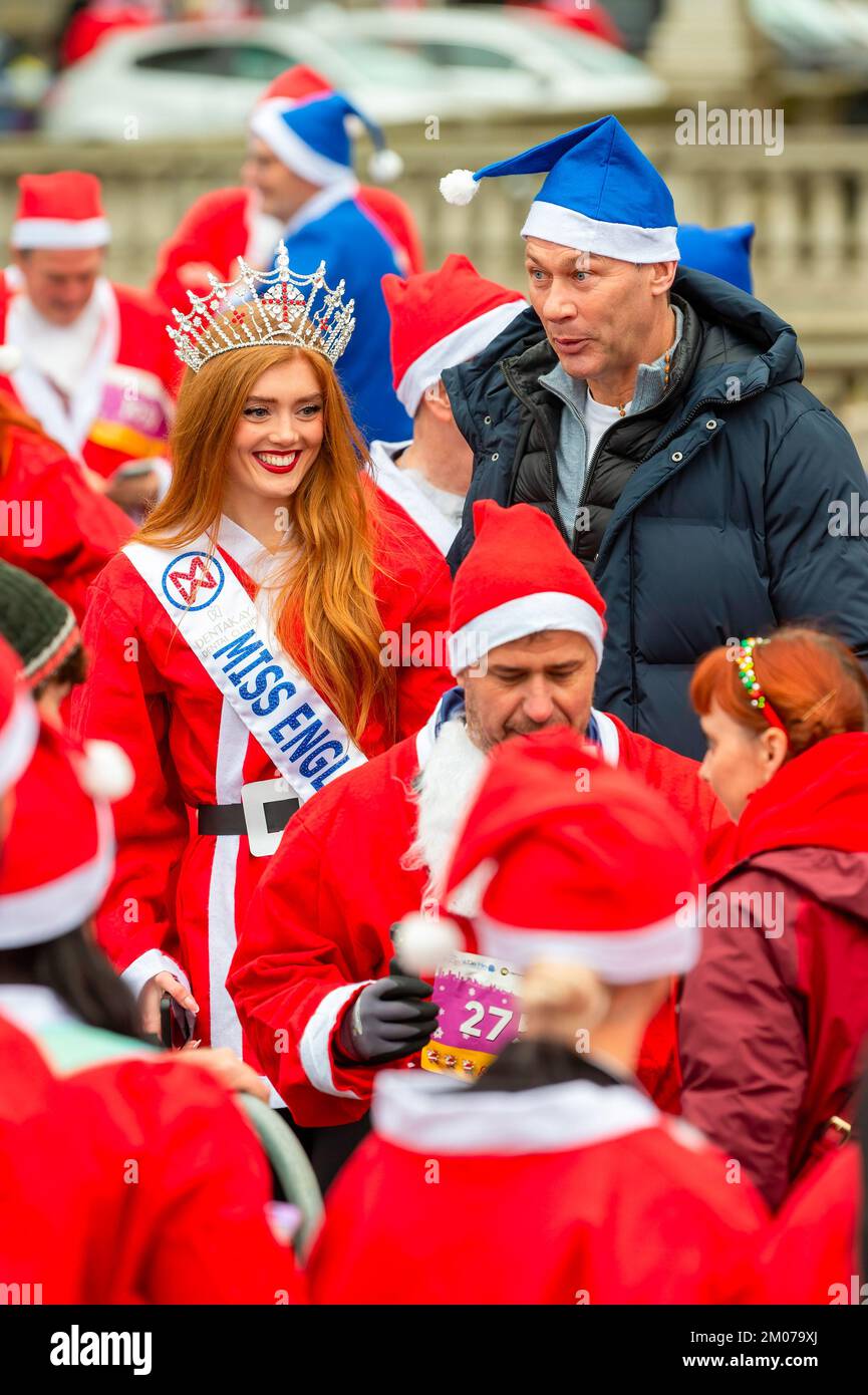 Liverpool, UK. 04th Dec, 2022. Miss England 2022, Jessica Gagen takes ...
