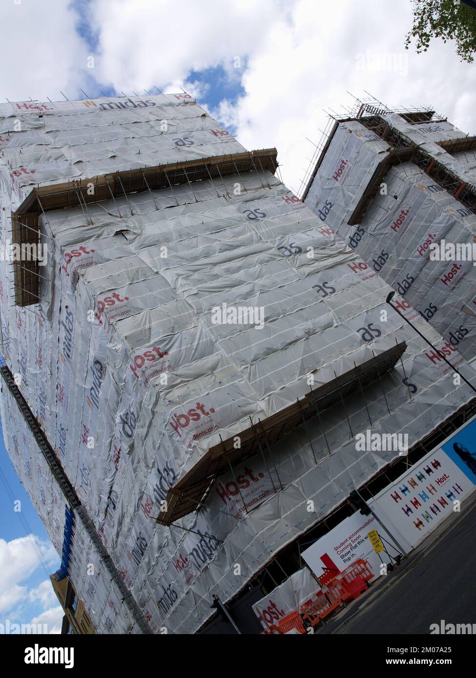 Building wrap whilst undertaking extensive renovations at 13 Cumberland ...