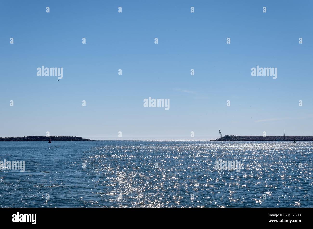 A Exit with lighthouses from the bay to the sea Stock Photo - Alamy