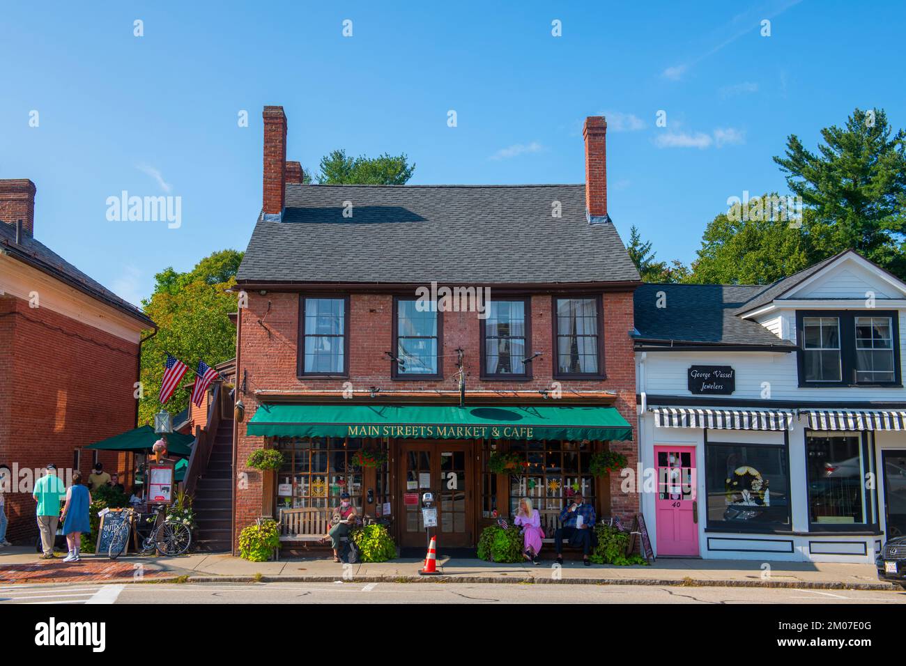Main Streets Market and Cafe at 42 Main Street in historic town center ...