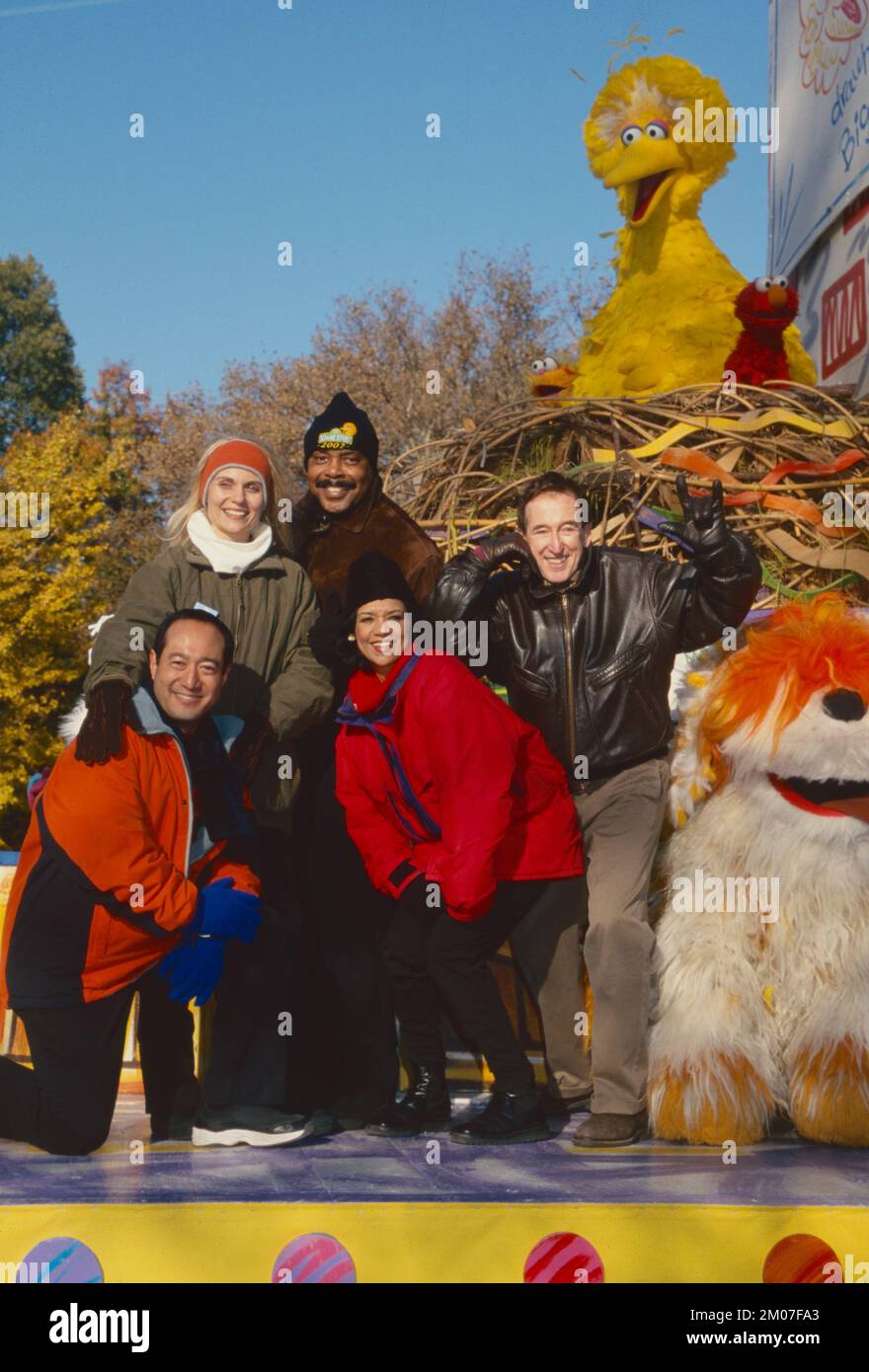 Muppet characters hi-res stock photography and images - Alamy