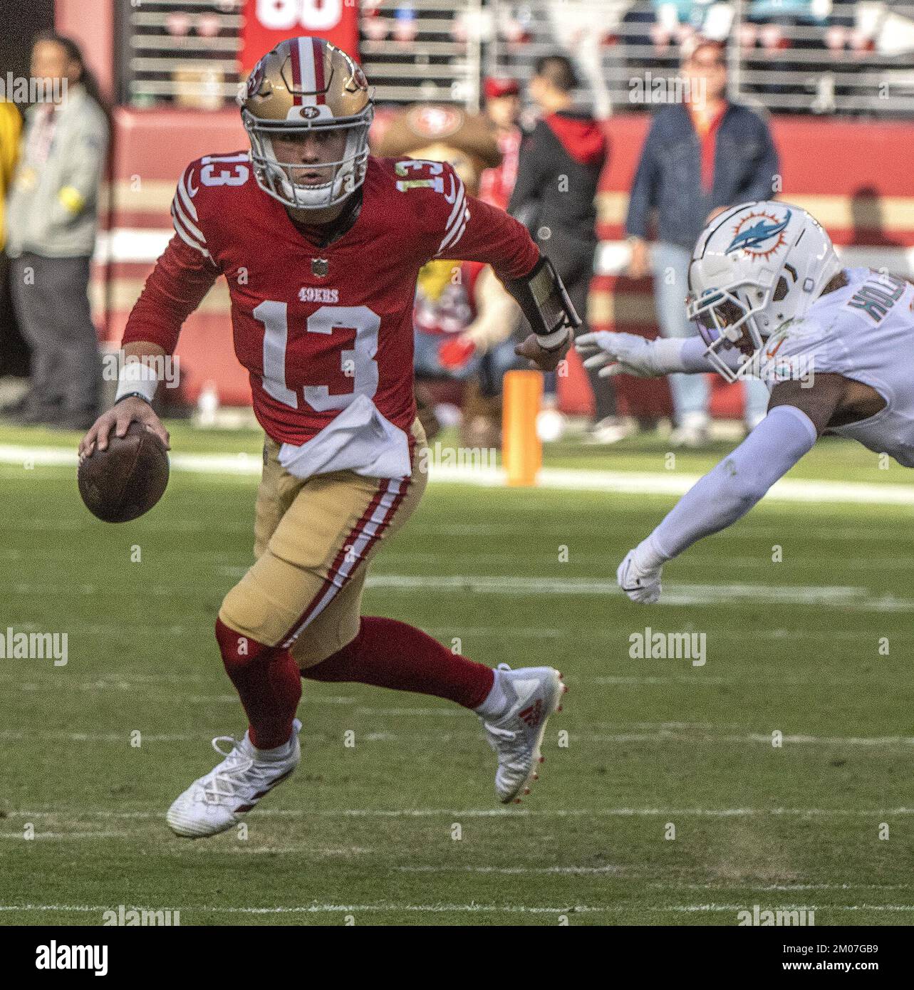 Santa Clara, United States. 04th Dec, 2022. San Francisco 49ers ...