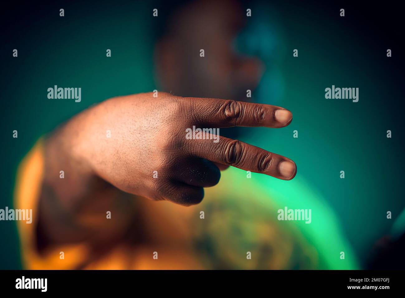 Put your hand up sign hi-res stock photography and images - Alamy