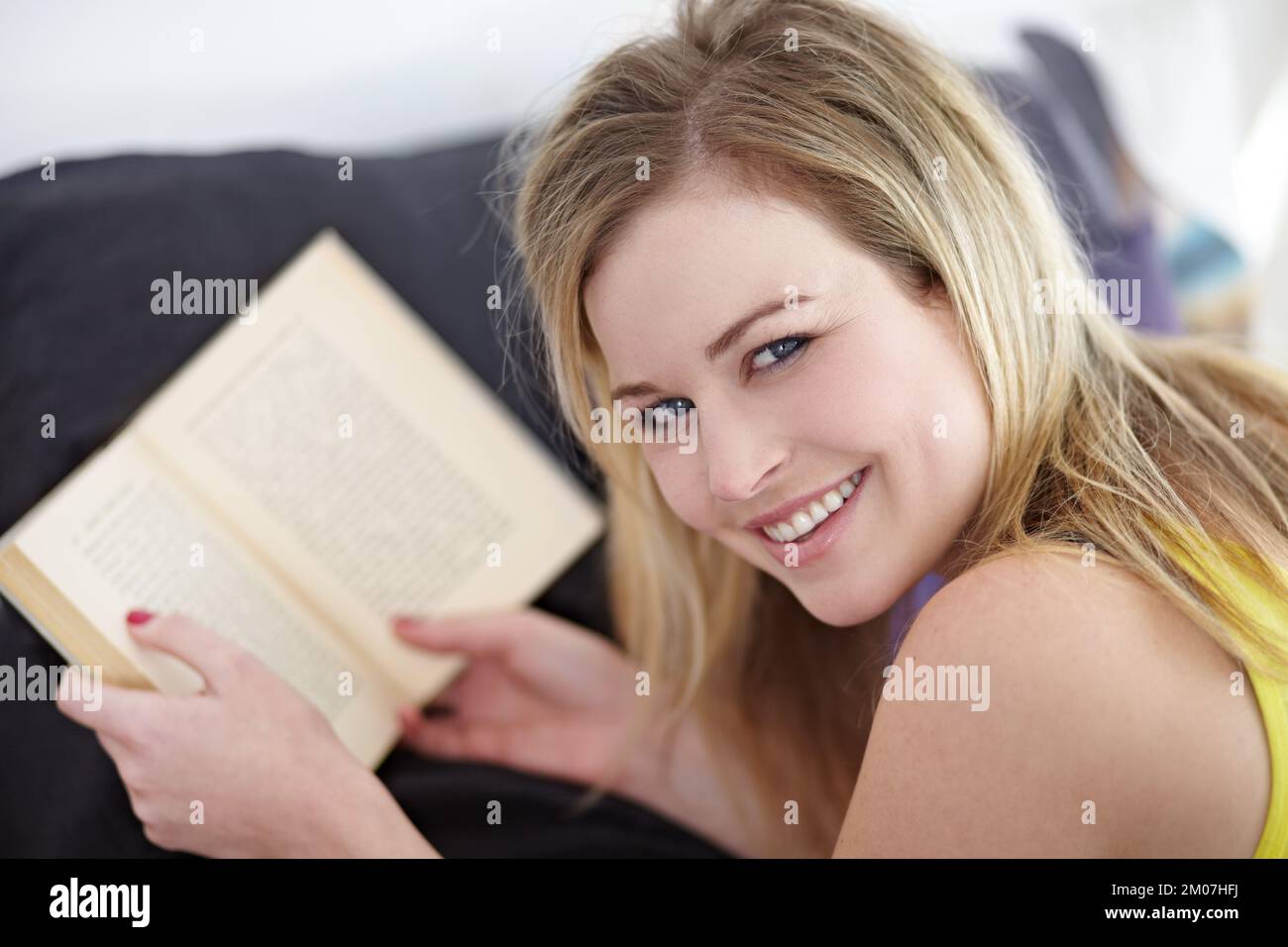 Pretty focused student reading hi-res stock photography and images - Alamy