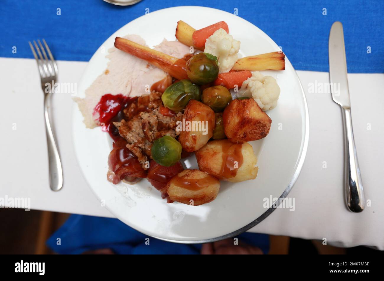 Three pigs in blankets hi-res stock photography and images - Alamy