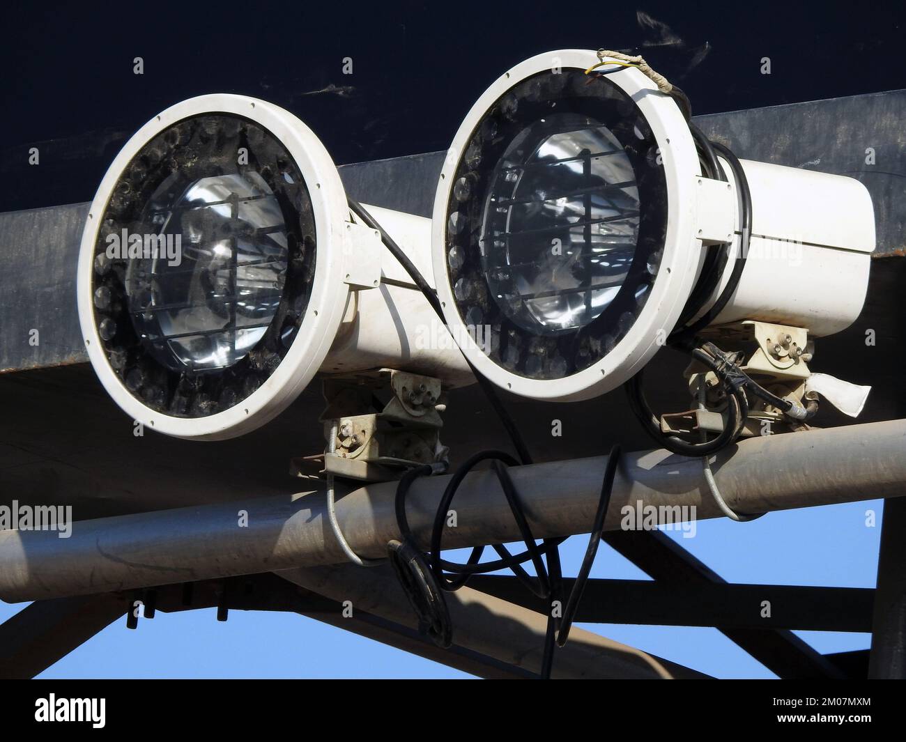 Overhead radar speed safety camera for supervision of the highways to ...