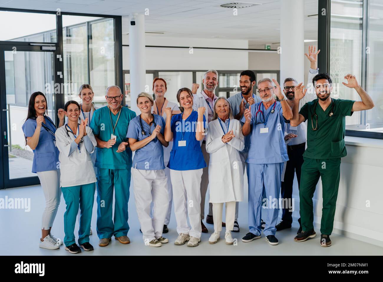 Clapping for nurses hi-res stock photography and images - Alamy