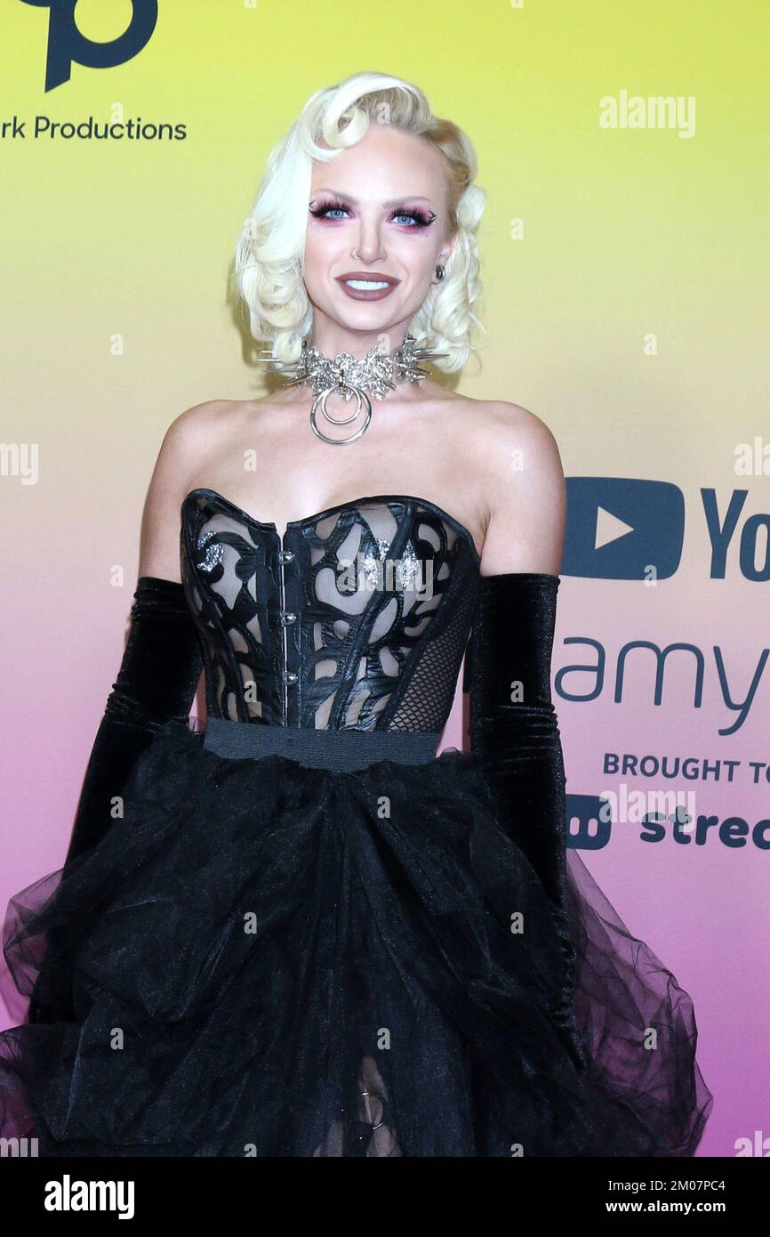 Beverly Hills, CA. 4th Dec, 2022. Mykie, Lauren Mychal at arrivals for ...