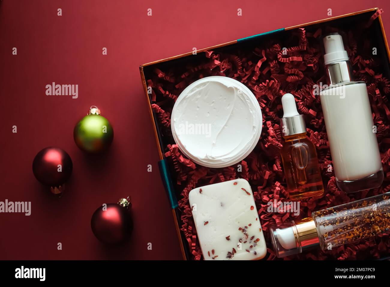 Christmas gift set, xmas holidays beauty box subscription package and ...