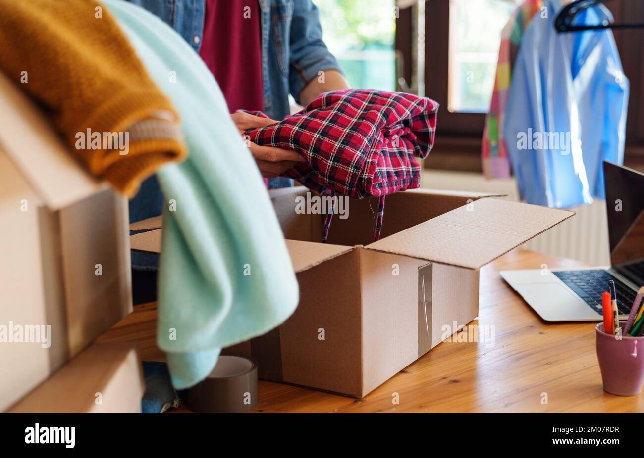 Cloth donation hi-res stock photography and images - Alamy