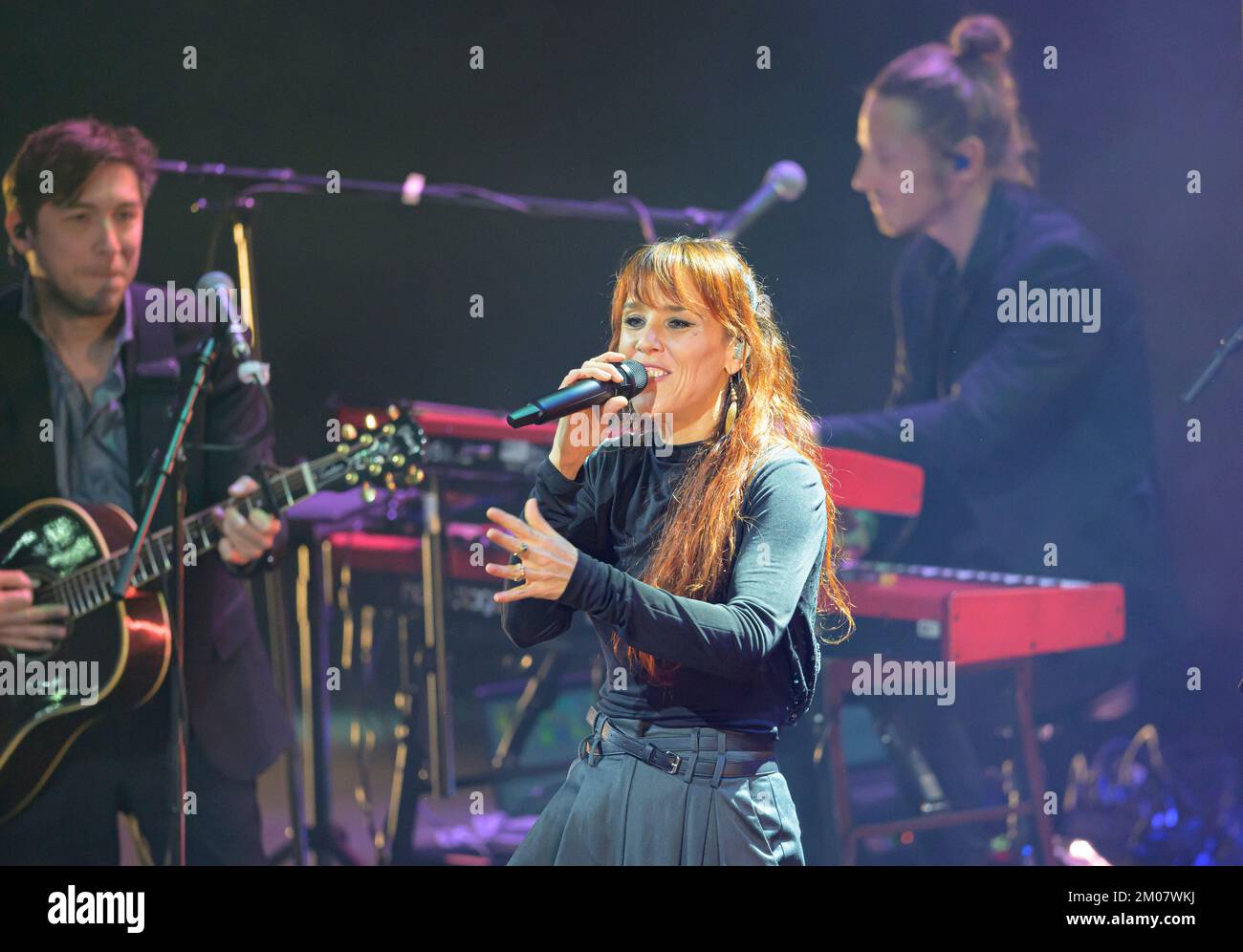 ZAZ, singer, honorary prize winner, sings, presentation of the German ...