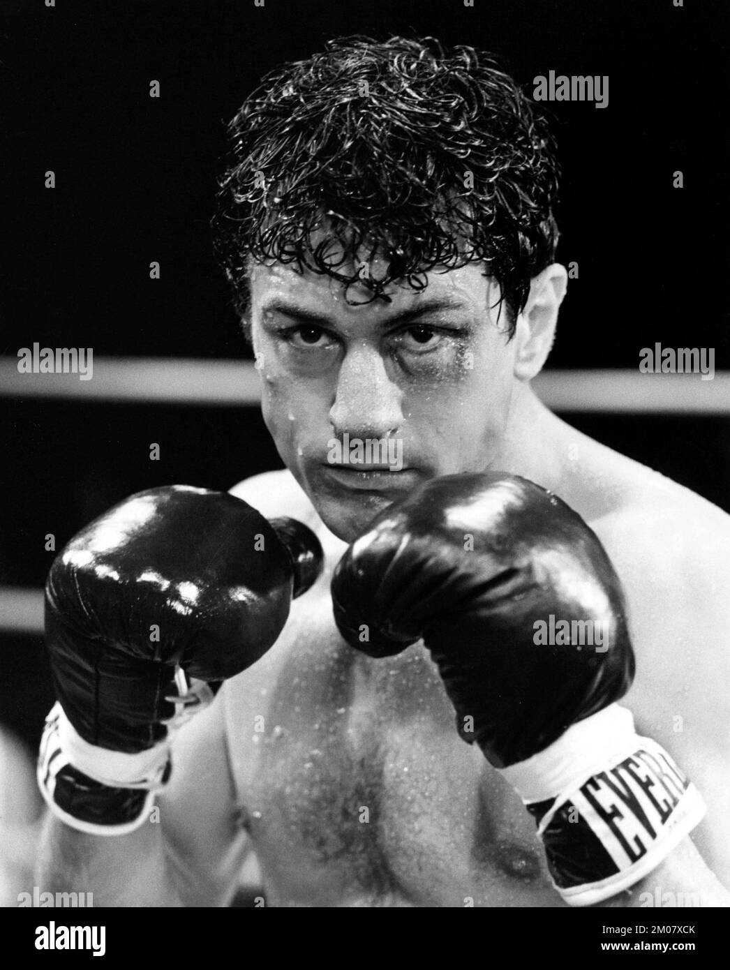 ROBERT DE NIRO in RAGING BULL (1980), directed by MARTIN SCORSESE ...