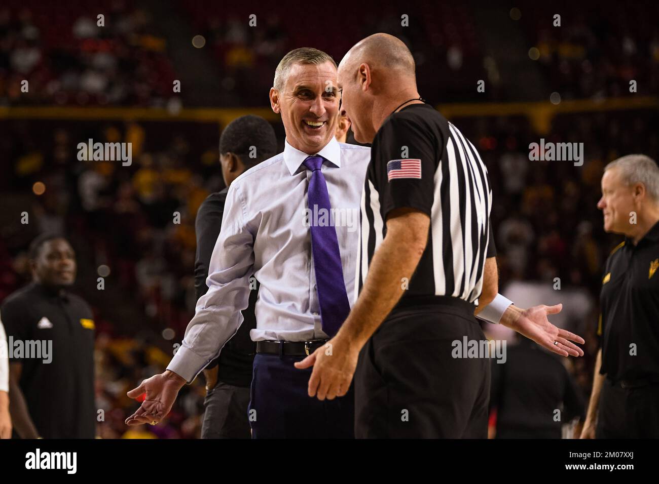 Basketball coach referee hi-res stock photography and images - Alamy