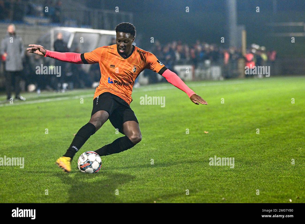 Deinze, Belgium. 04th Dec, 2022. Bafode Dansoko (14) of KMSK Deinze ...