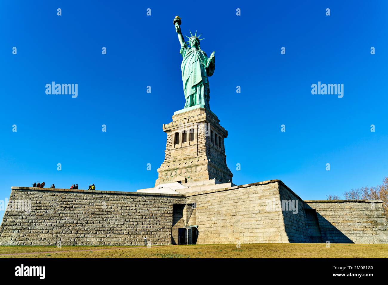 New York. Manhattan. United States. The Statue of Liberty on Liberty ...