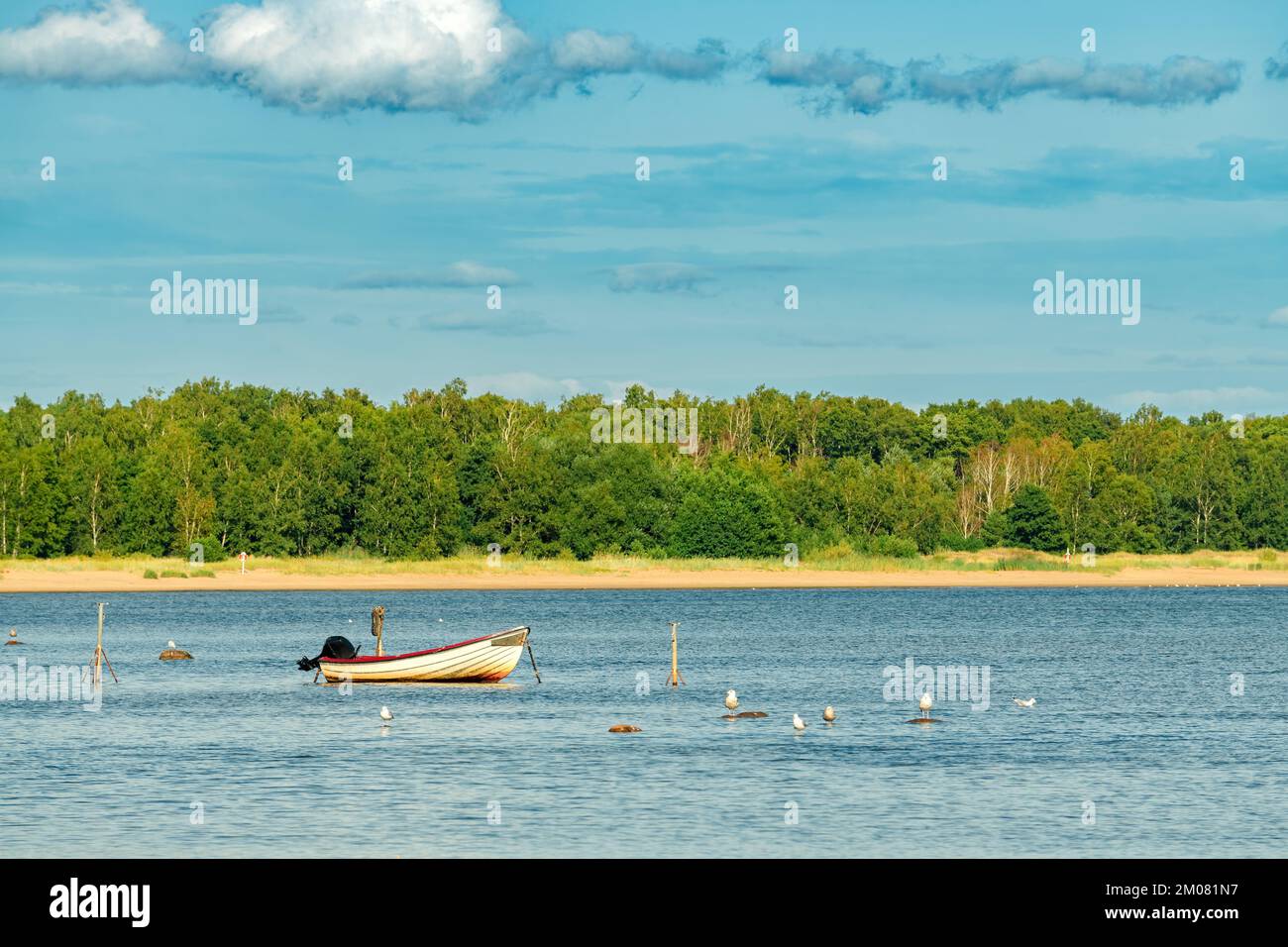 Empty fishing boat hi-res stock photography and images - Alamy