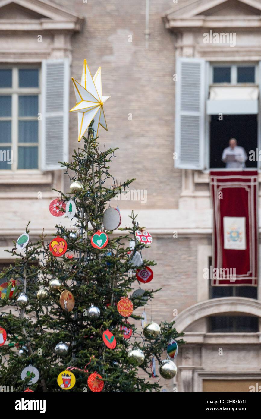 Pope Francis delivers the traditional Sunday Angelus Prayer from the ...