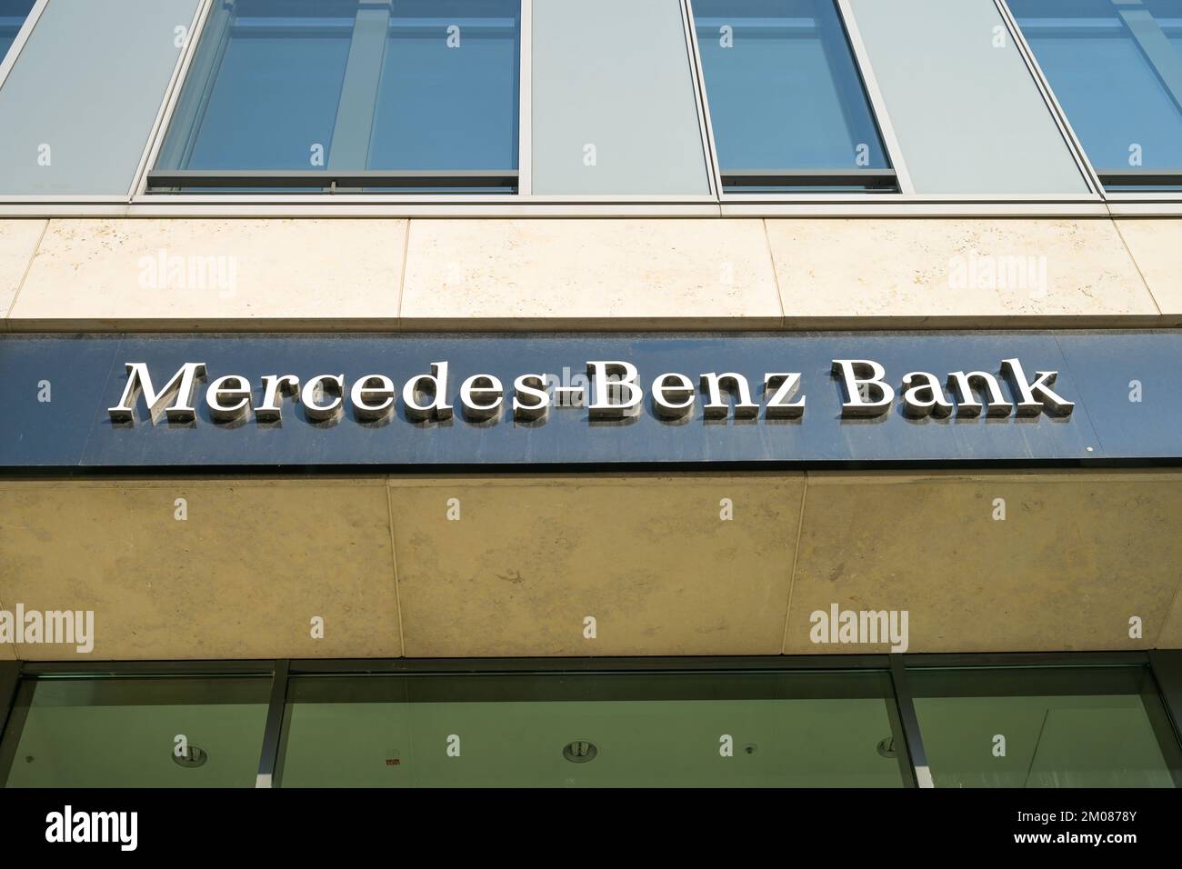 Mercedes-Benz-Bank, Otto-Braun-Straße, Mitte, Berlin, Deutschland Stock ...