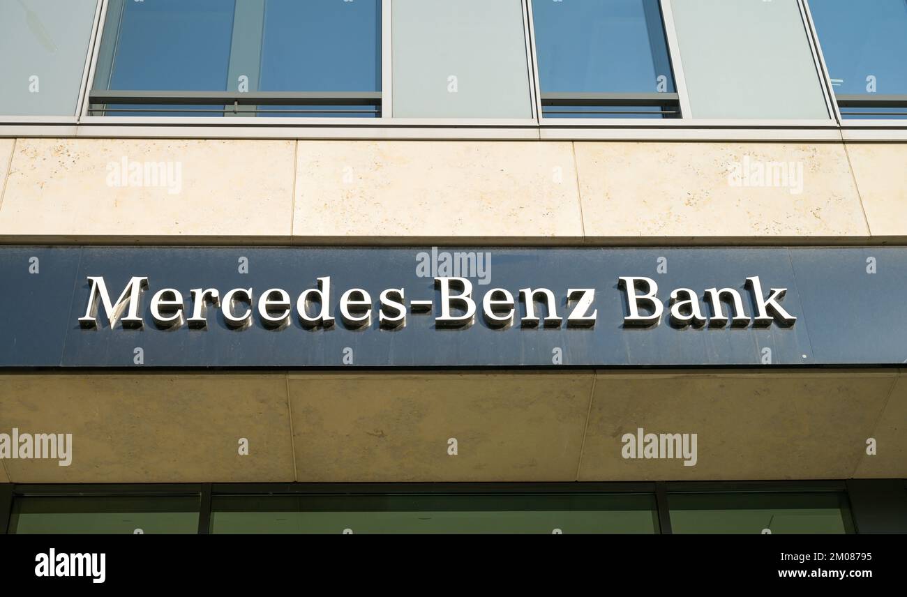 Mercedes-Benz-Bank, Otto-Braun-Straße, Mitte, Berlin, Deutschland Stock ...