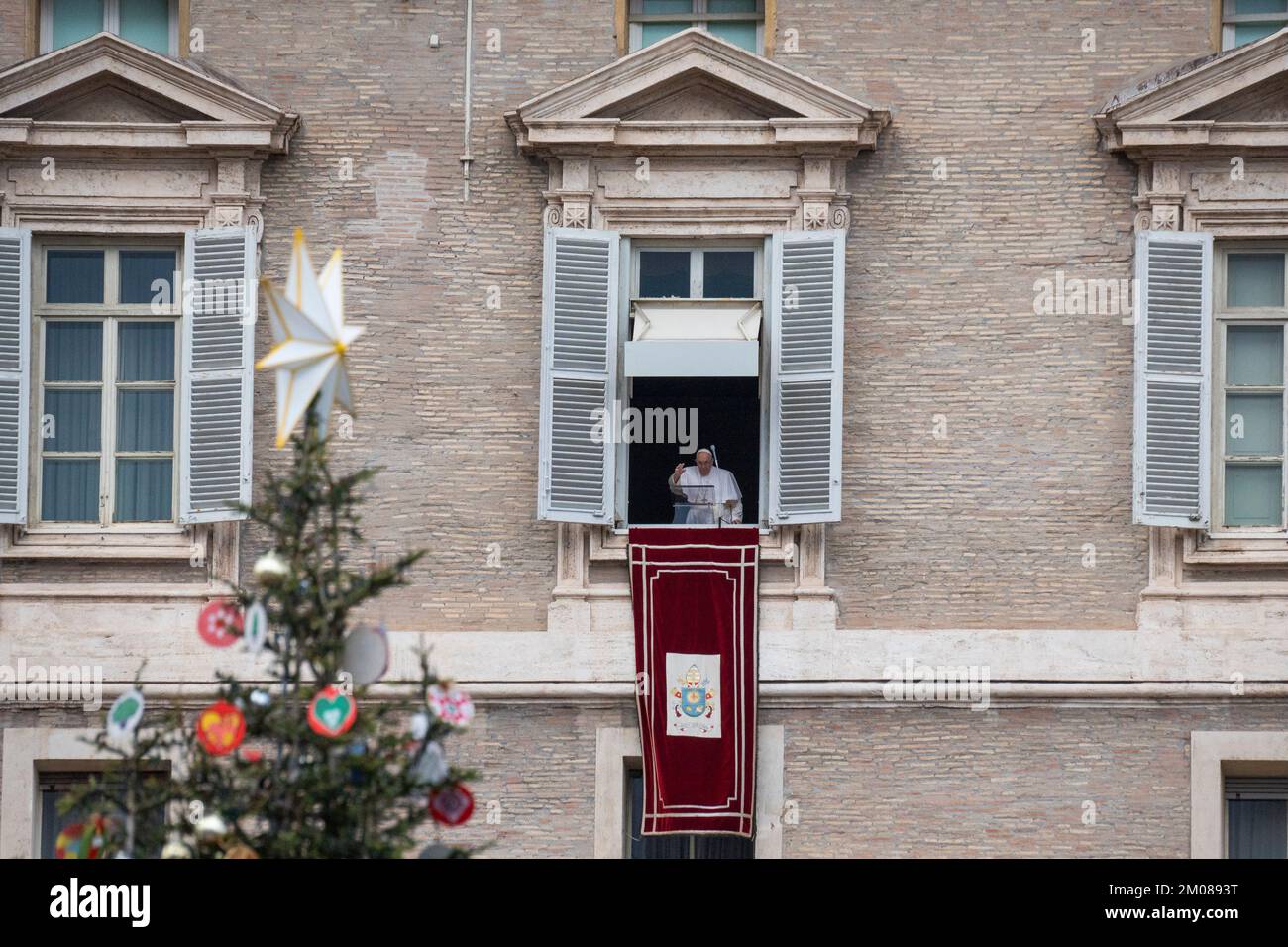 Pope Francis delivers the traditional Sunday Angelus Prayer from the ...