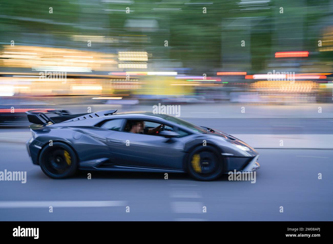 Raser, Kudamm, Charlottenburg, Charlottenburg-Wilmersdorf, Berlin ...