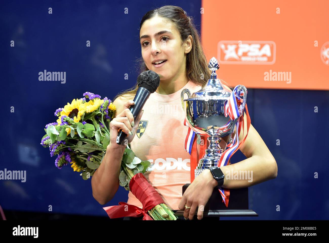 Egyptian professional squash player Hania El Hammamy defeated Egyptian ...