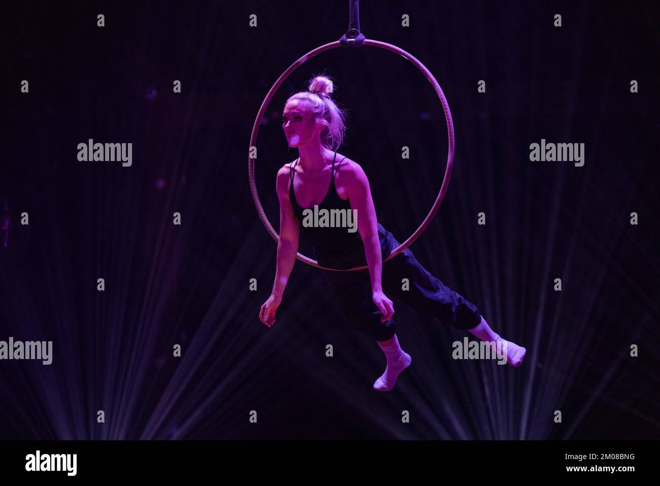 La Clique, Leicester Square, London, UK Katharine Arnold, hoop arealist ...