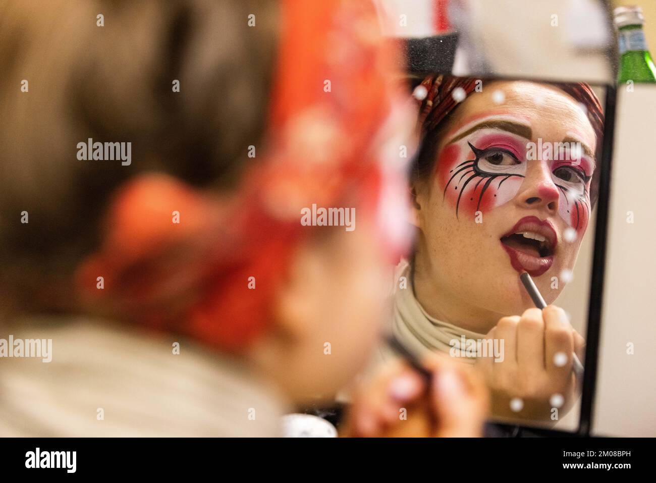 PHOTO:JEFF GILBERT La Clique, Leicester Square, London, UK Tara Boom ...
