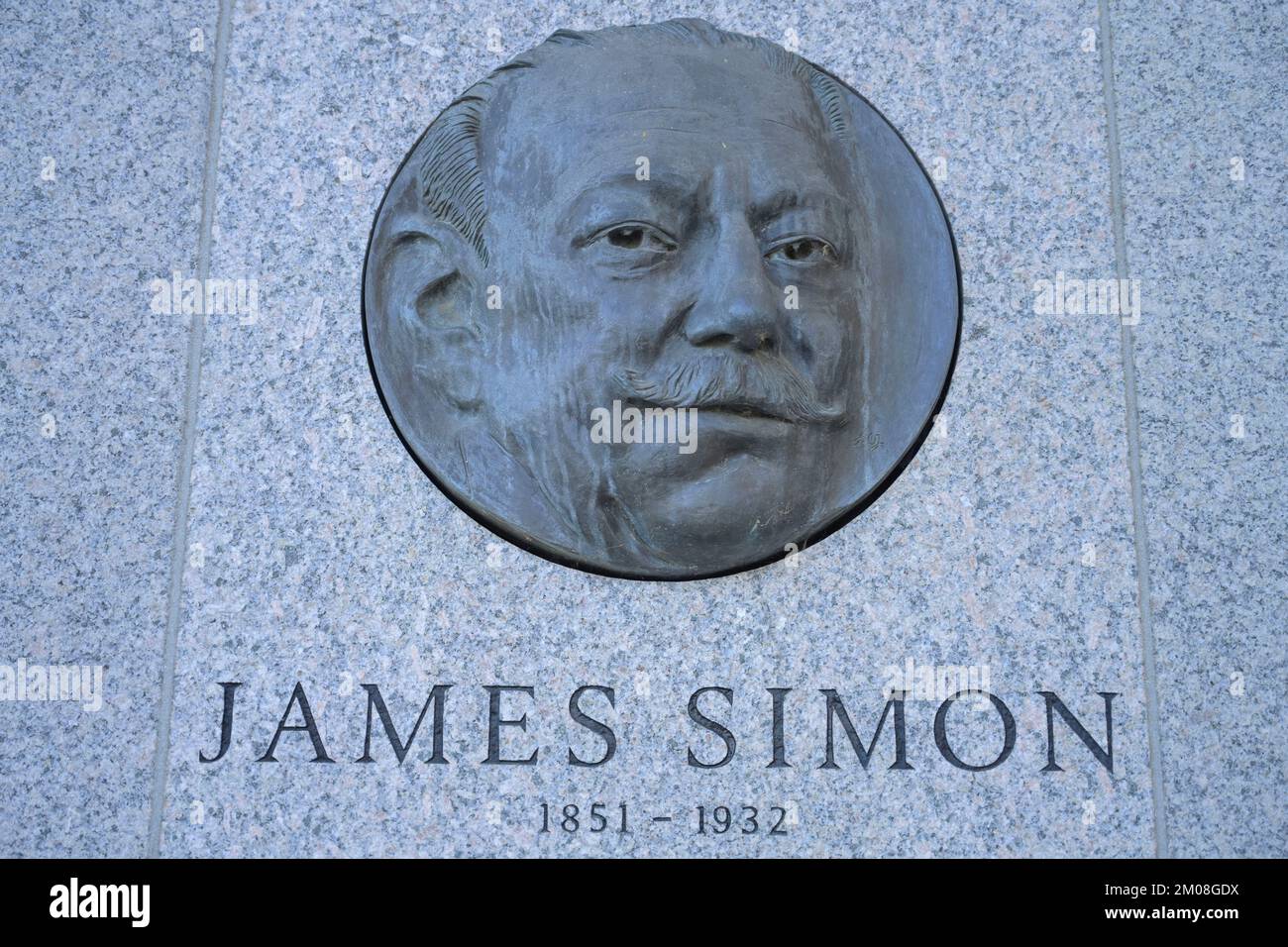 Gedenktafel für James Simon, Landesvertretung Baden-Württemberg, Tiergartenstraße, Tiergarten ...