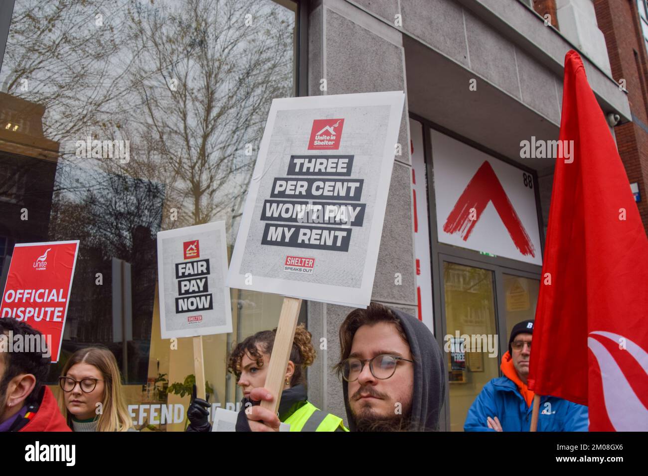 Homelessness charity shelter hi-res stock photography and images - Alamy