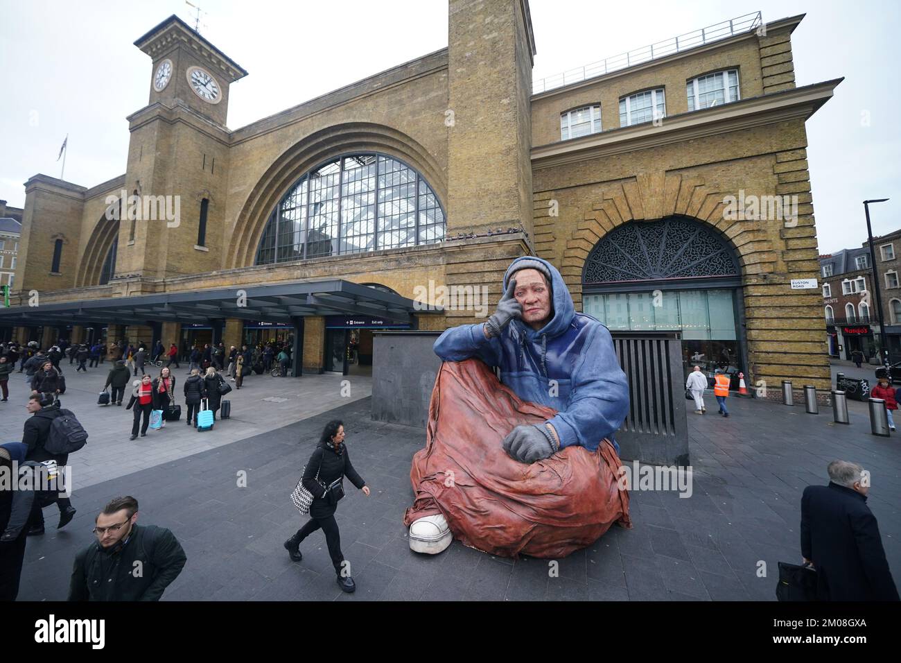 Homeless charity Crisis unveil a 4.3 metre tall hyper-real sculpture of ...