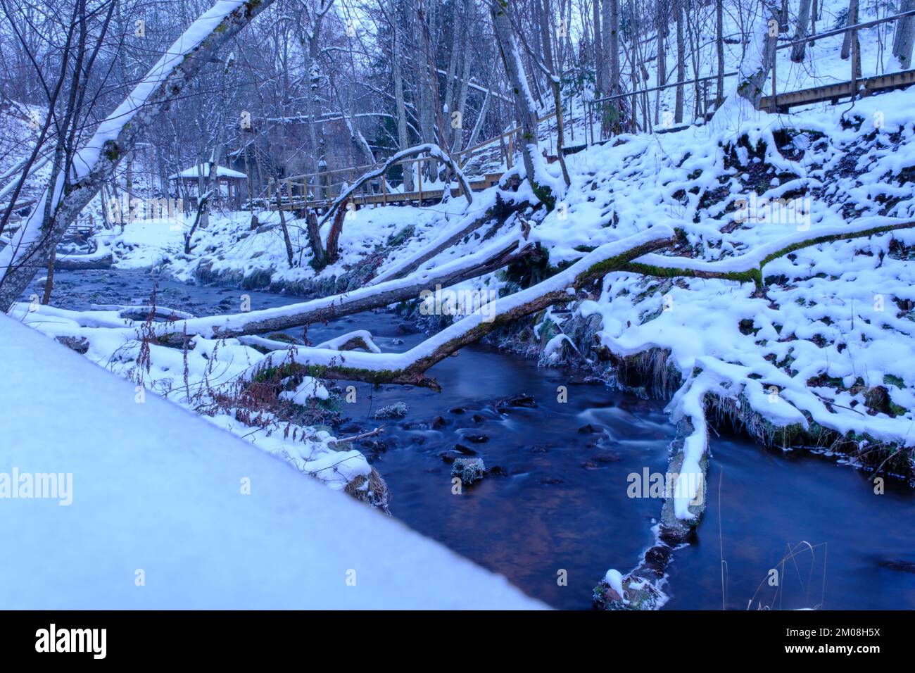 Small river flows hi-res stock photography and images - Alamy
