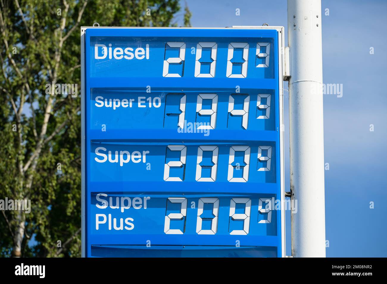 Aral tankstelle hi-res stock photography and images - Alamy
