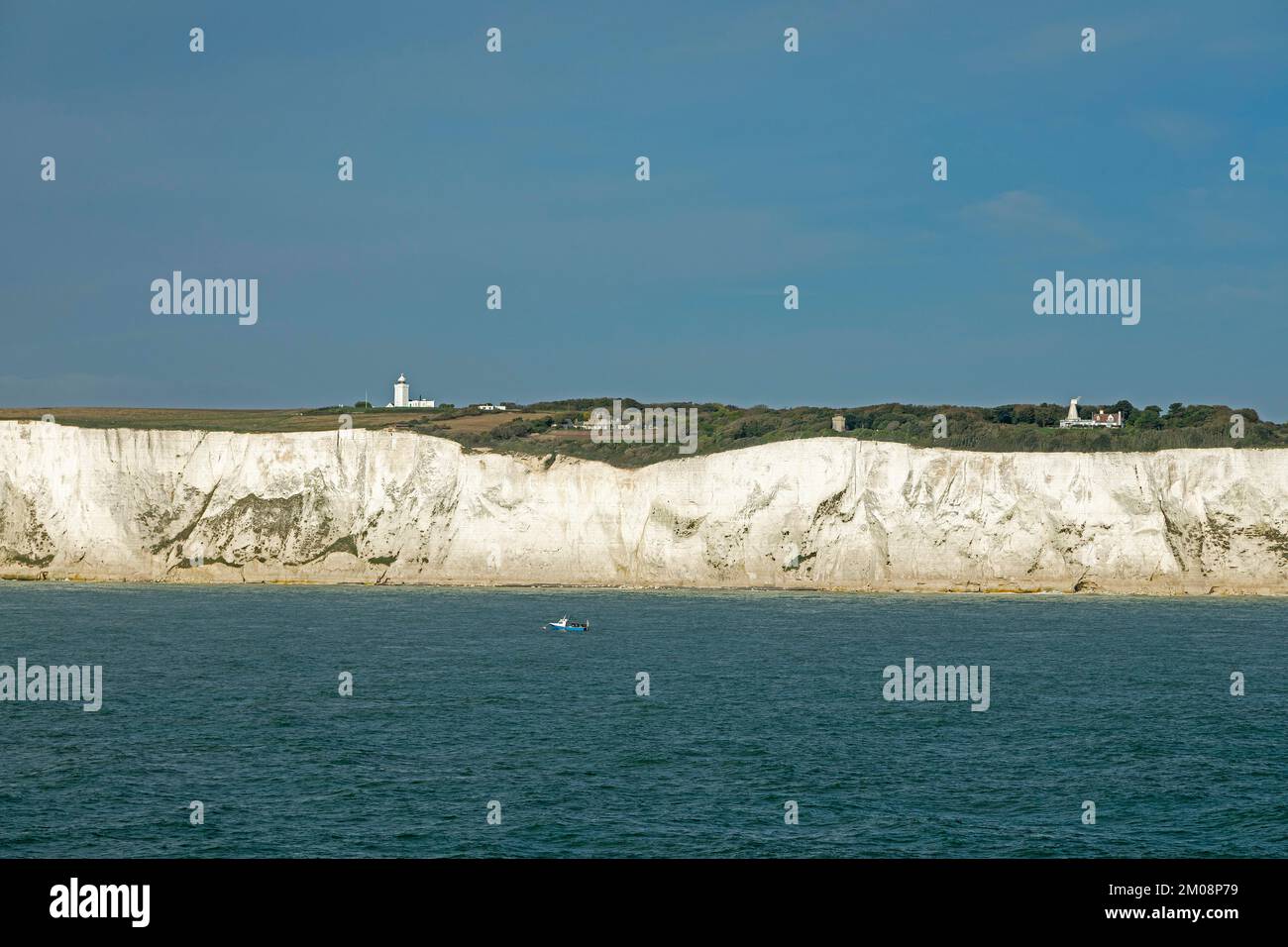 Chalk cliffs of dover hi-res stock photography and images - Alamy