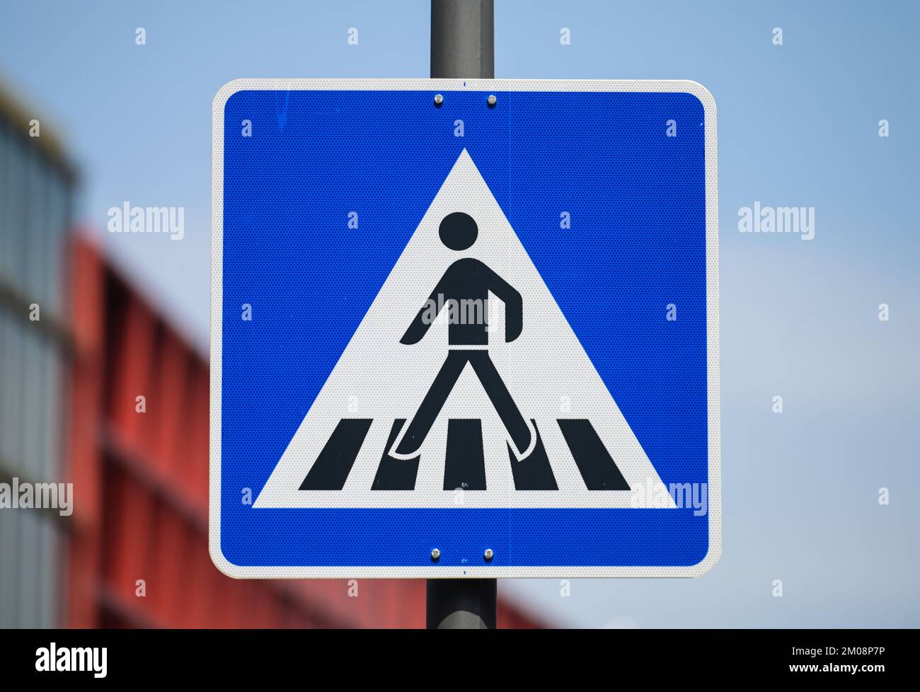 Schild Zebrastreifen, Deutschland Stock Photo - Alamy