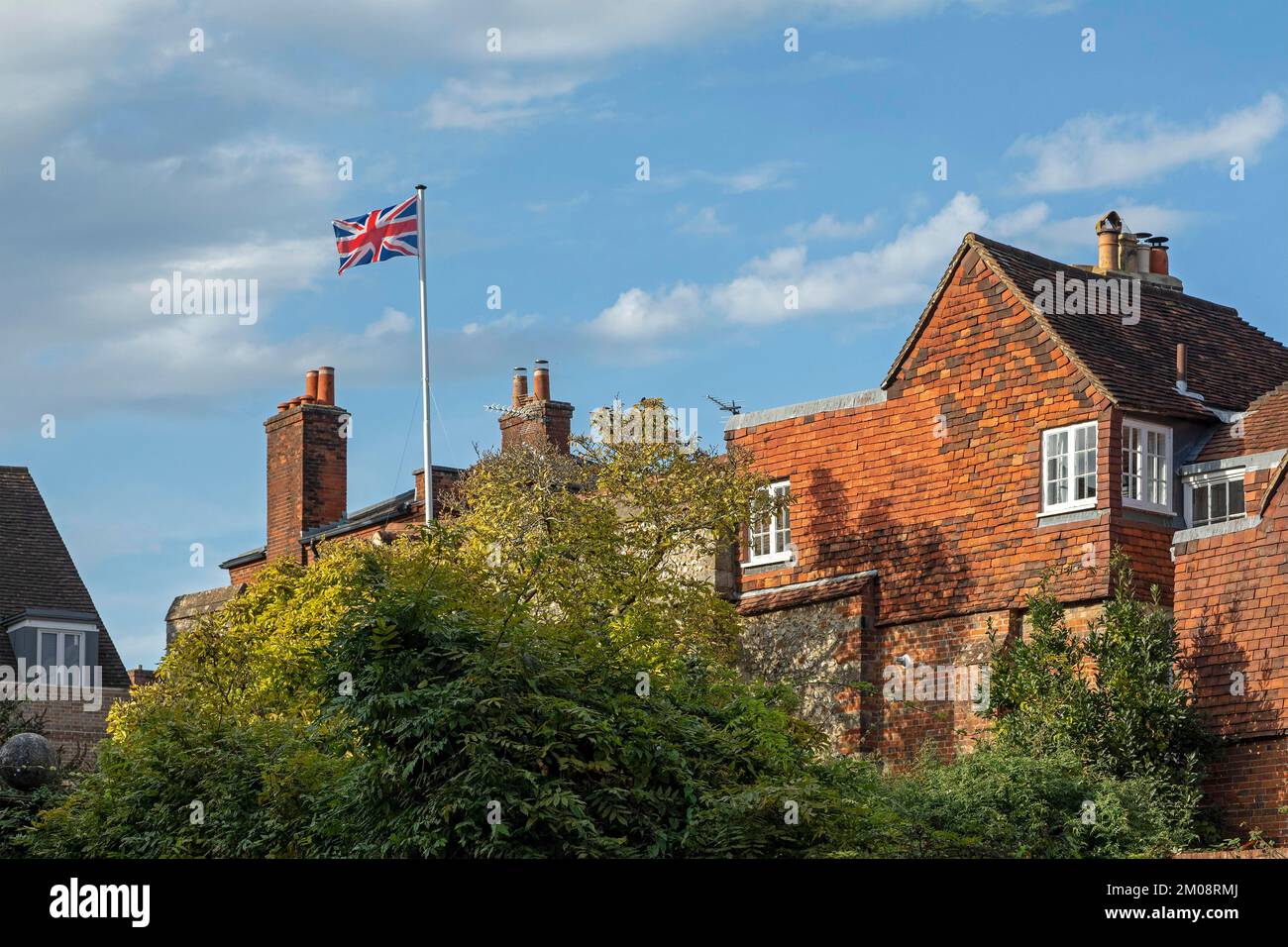 Chimneys, British flag, Winchester, Hampshire, England, Great Britain ...