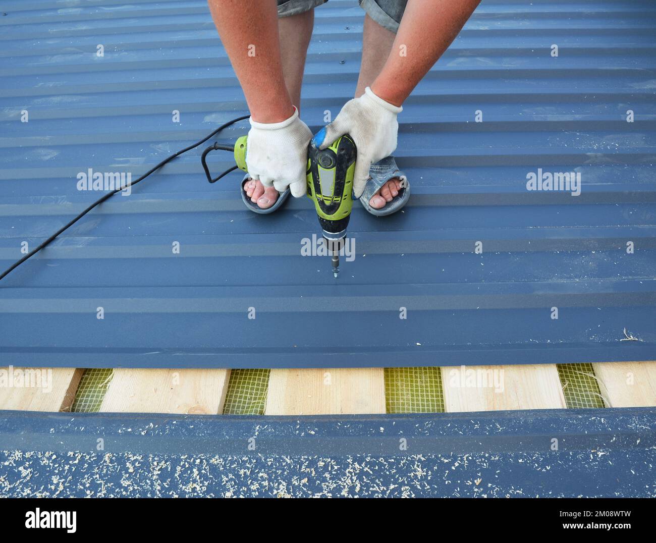 Lightweight metal roofing sheets hi-res stock photography and images ...