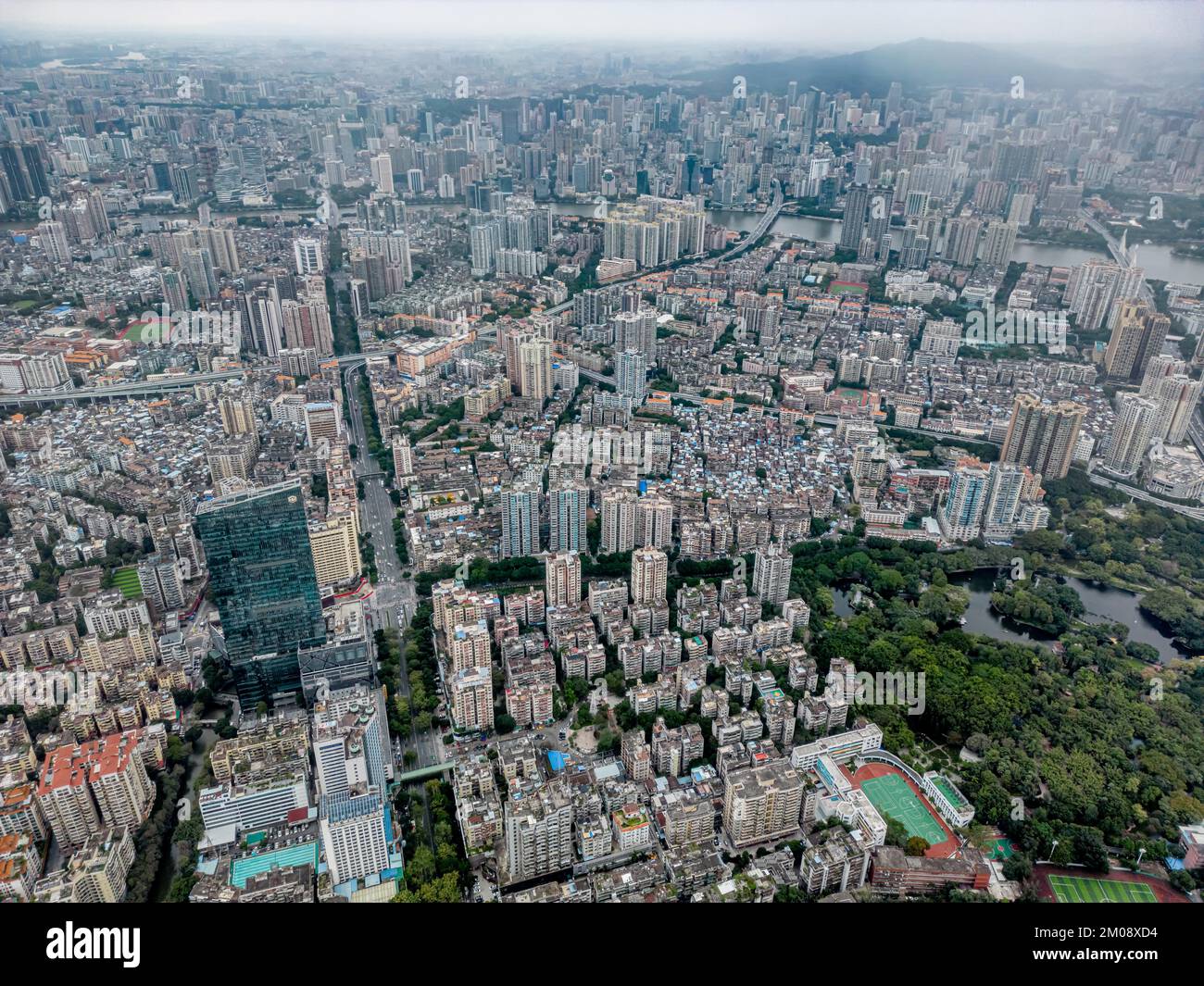 Aerial photo shows the busy traffic at the intersection in Guangzhou ...