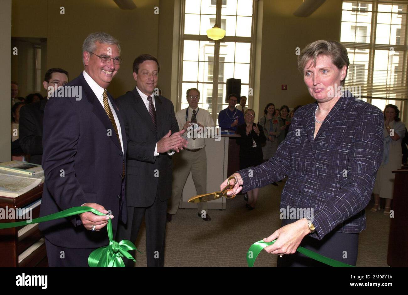 AA OEI Kim Nelson at EPA HQ New Library Opening, Ribbon cutting ...