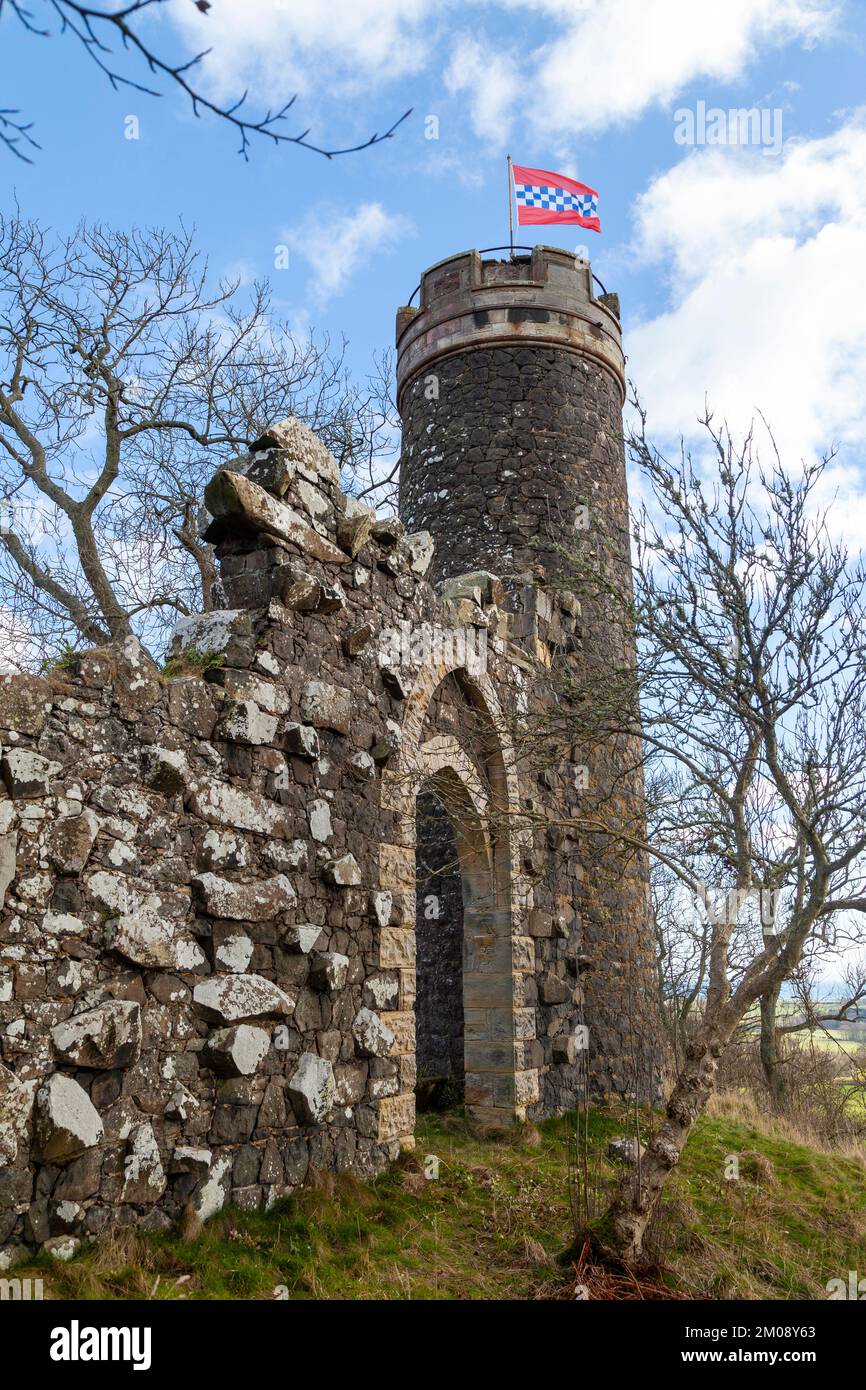 Castle ruins scotland hi-res stock photography and images - Alamy